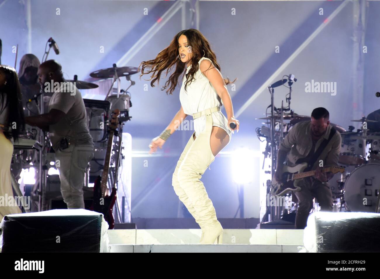 Rihanna hi-res stock photography and images - Alamy