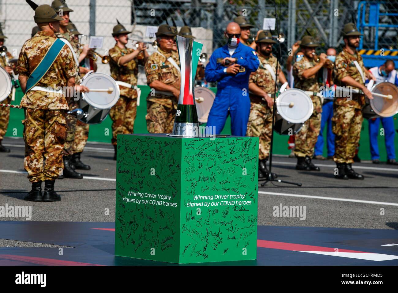 Formula 1 world championship trophy hi-res stock photography and images ...
