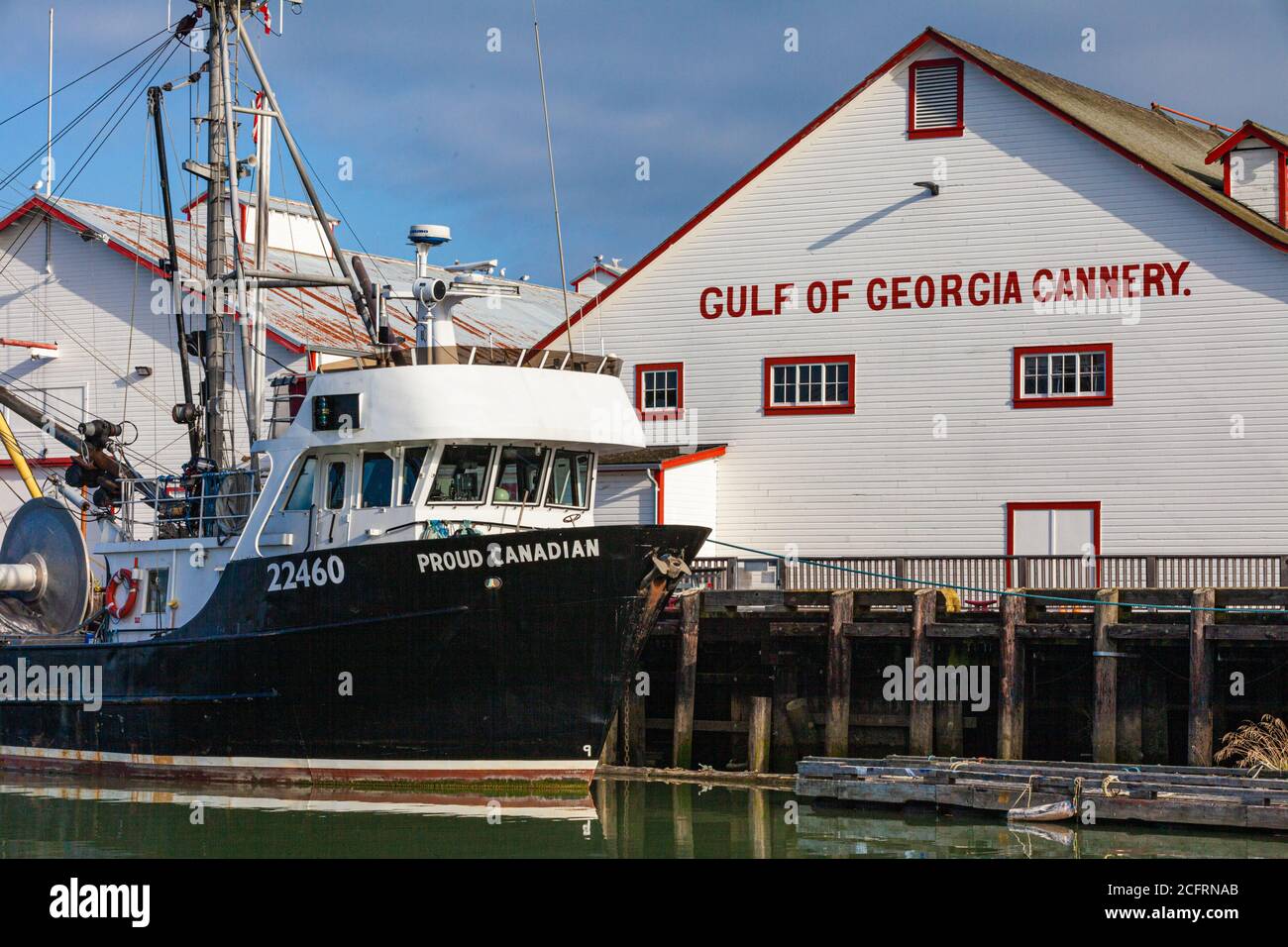 British columbia fishing salmon island hi-res stock photography and ...