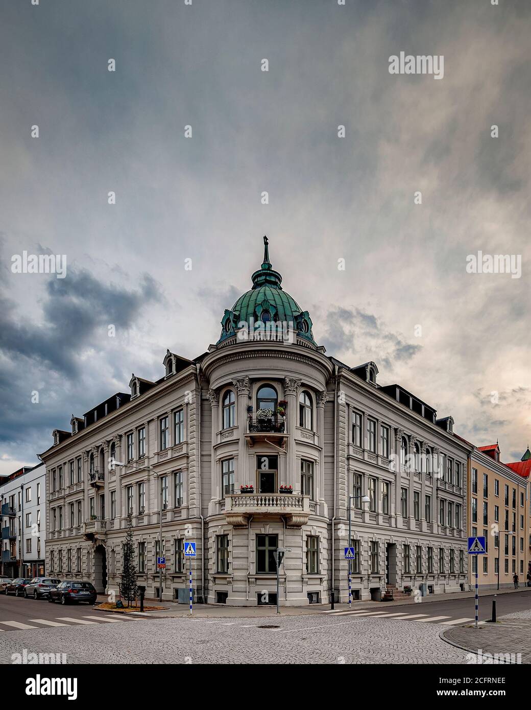 Abstract corner view hi-res stock photography and images - Alamy