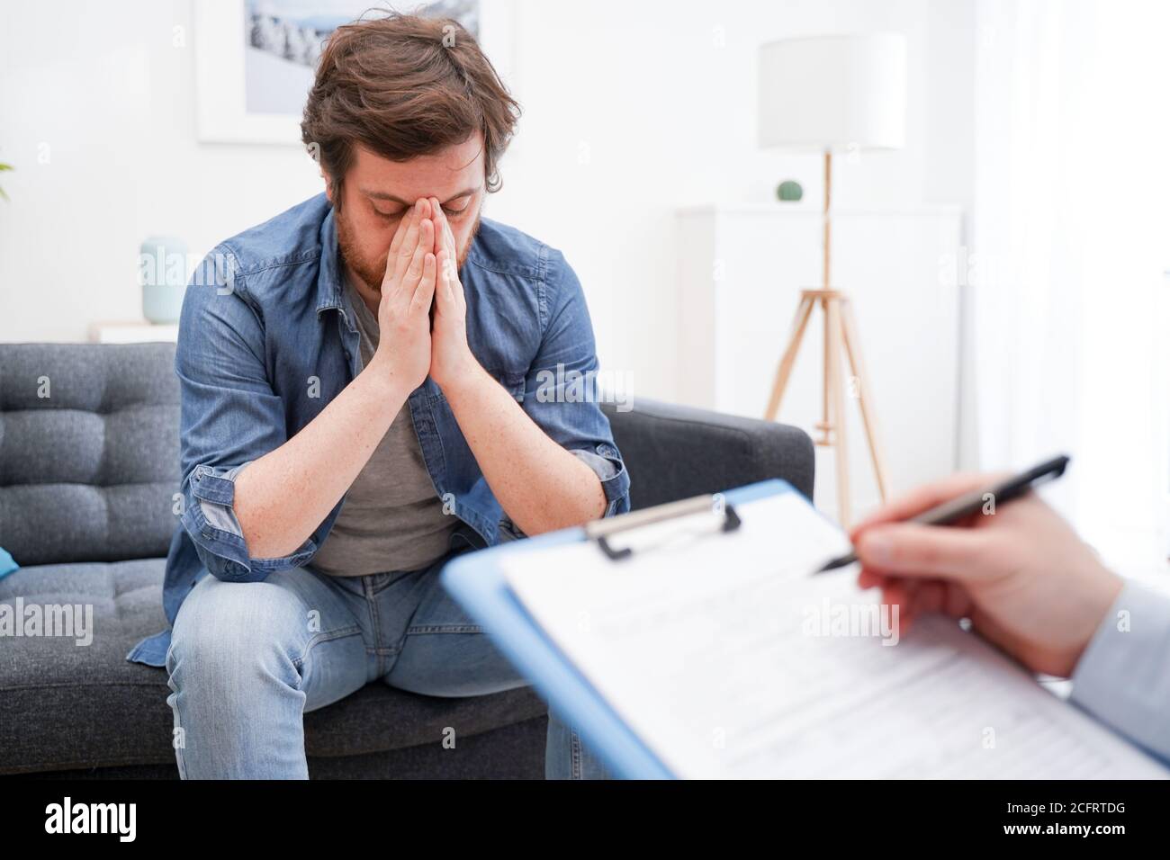 Psychologist hi-res stock photography and images - Alamy