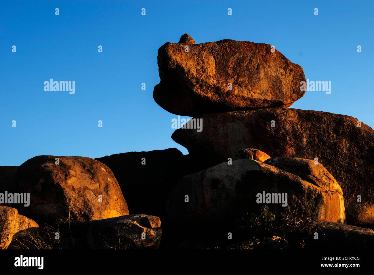 Balancing rocks zimbabwe hi-res stock photography and images - Alamy
