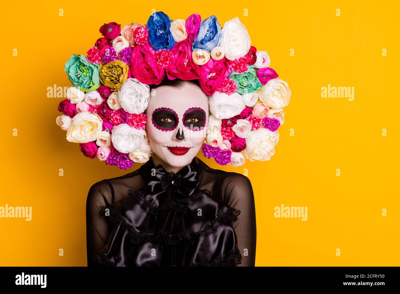 Close-up portrait of her she nice-looking beautiful lovely glamorous ...