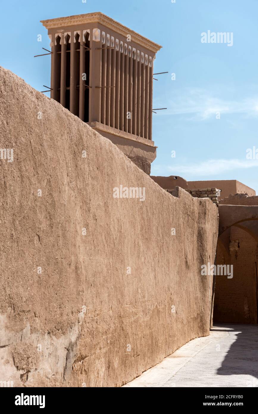 View of traditional sandy street in the arabian city of Yazd, Iran ...