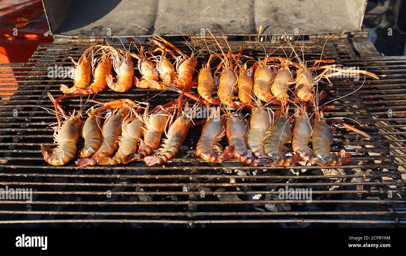 Giant crab seafood restaurant hi-res stock photography and images - Alamy