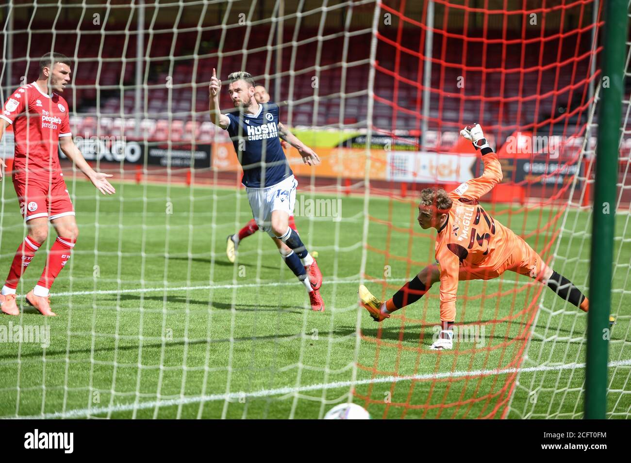 1 millwall hi-res stock photography and images - Alamy