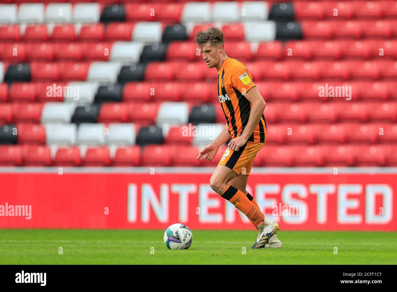 Reece Burke (5) of Hull City in possession Stock Photo - Alamy