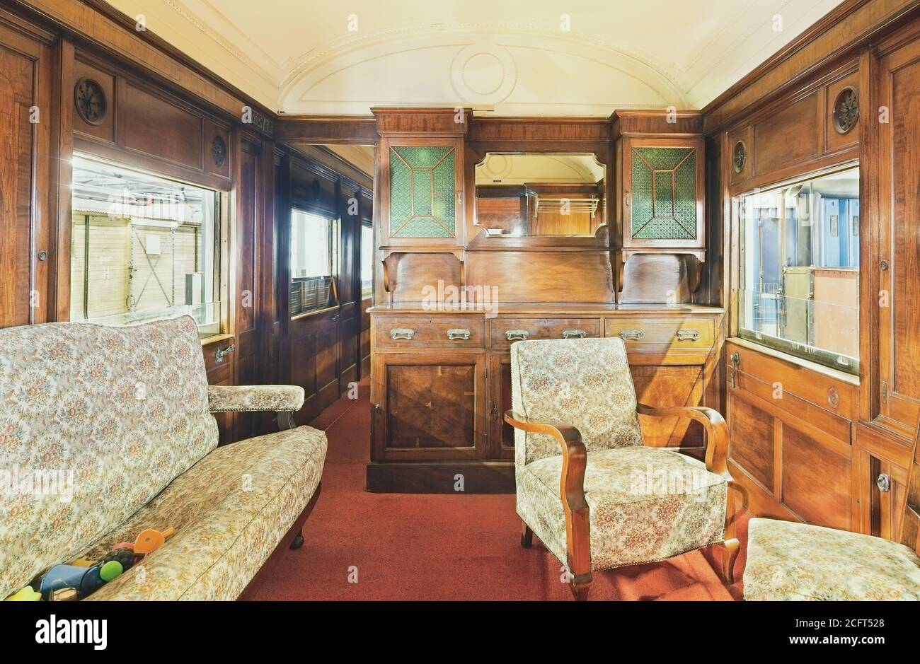 Interior of a steam train carriage hi-res stock photography and images ...