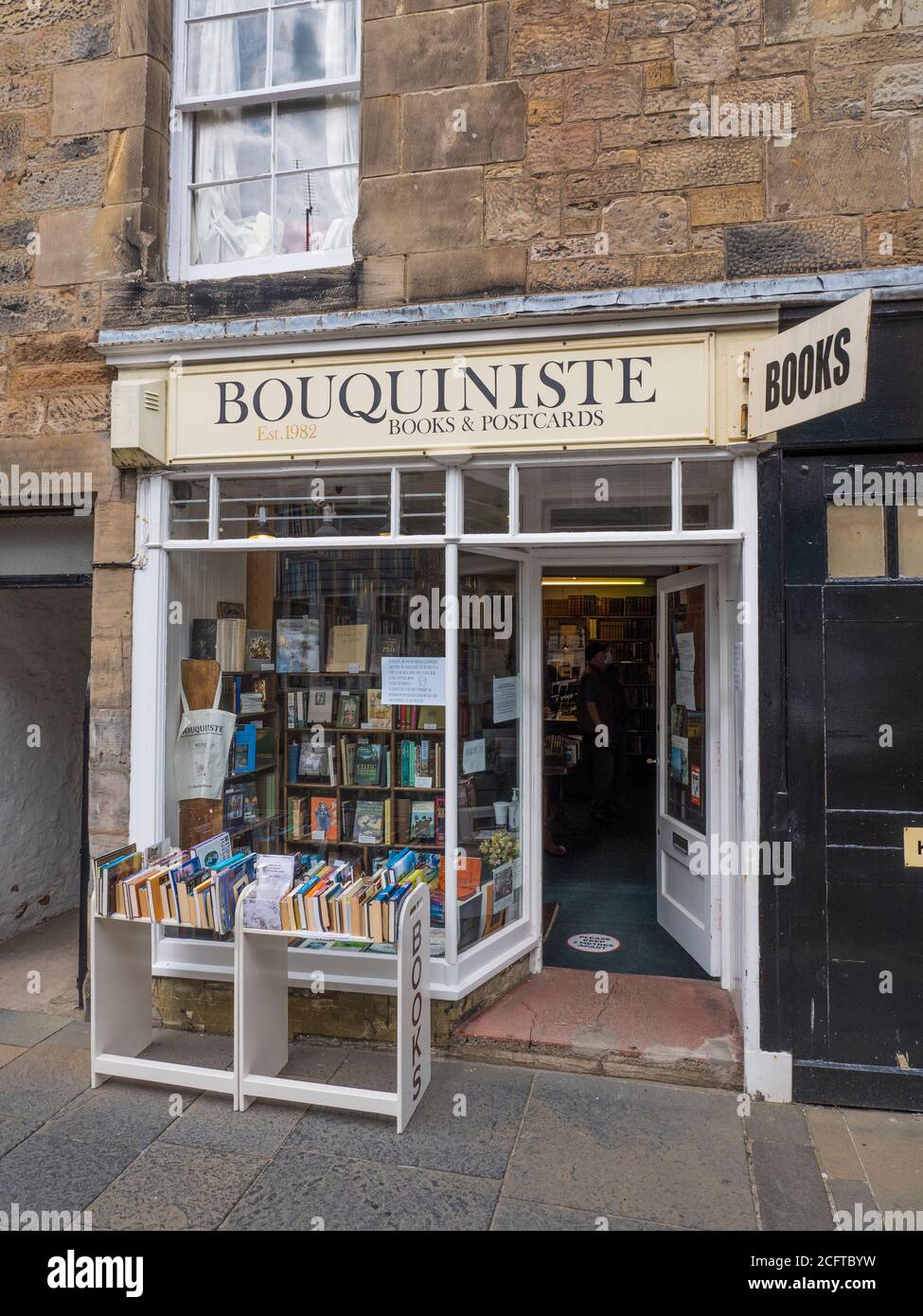 Second hand book shop scotland hi-res stock photography and images - Alamy