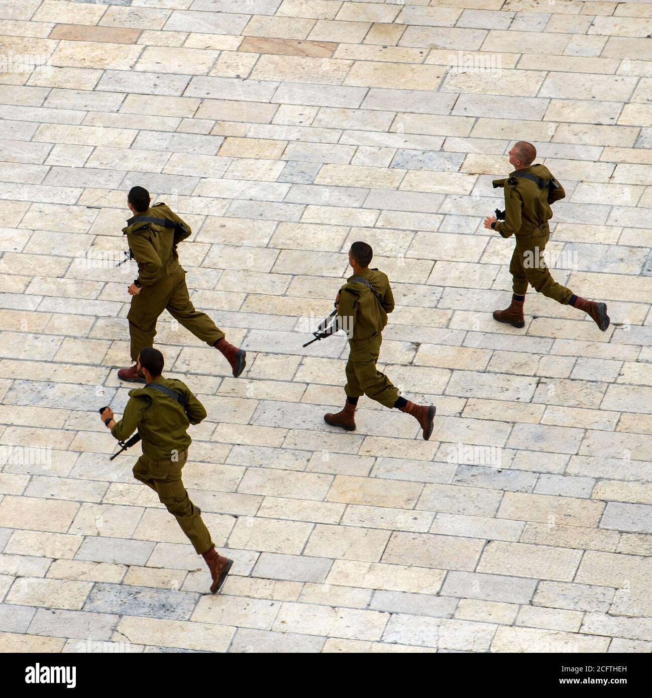 Israel israeli palestine army soldiers hi-res stock photography and ...
