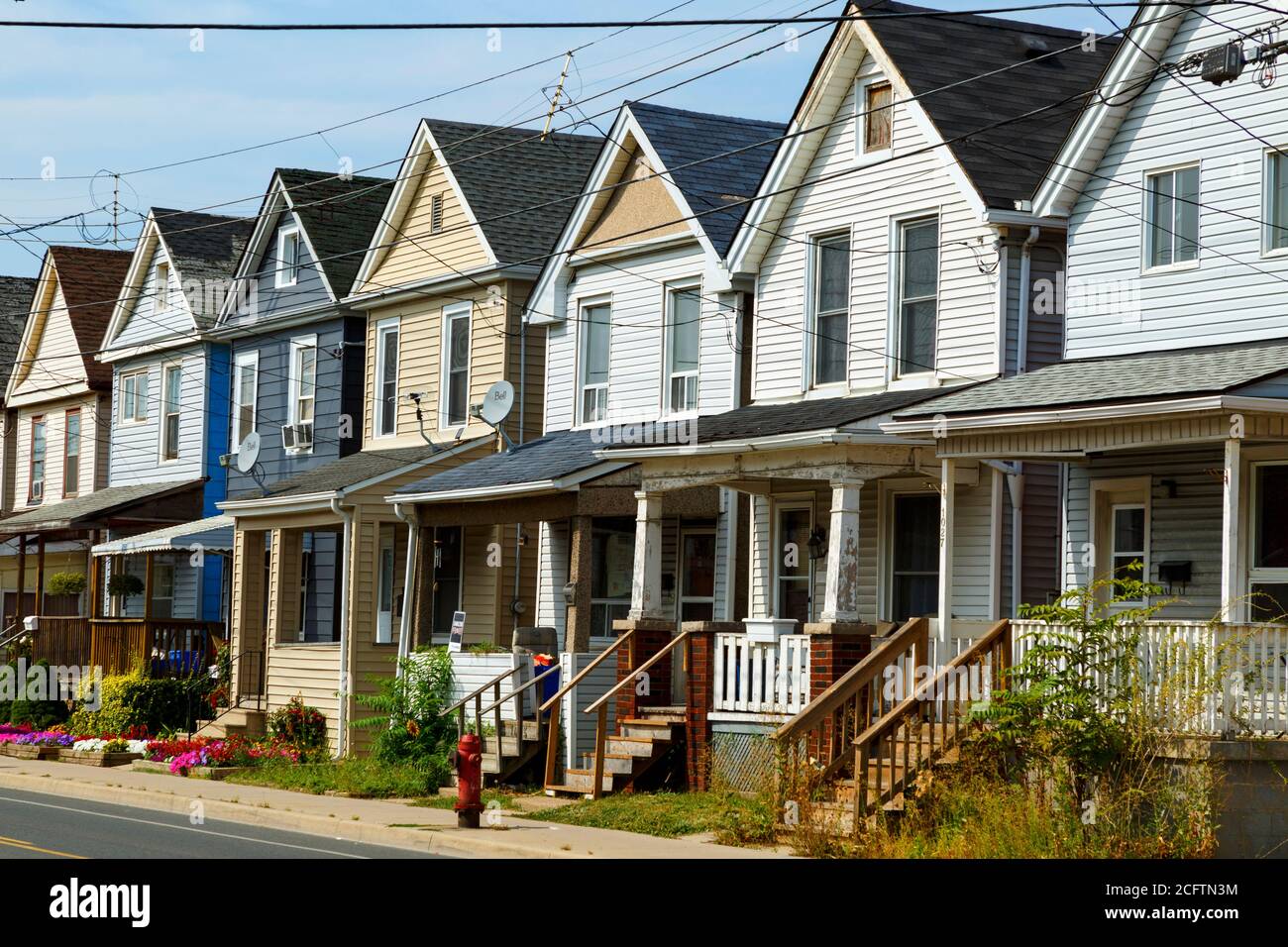 Family homes hi-res stock photography and images - Alamy