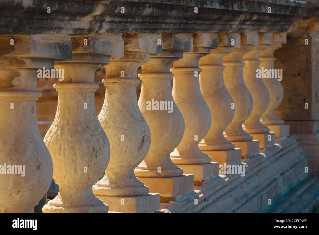 Old granite columns hi-res stock photography and images - Alamy