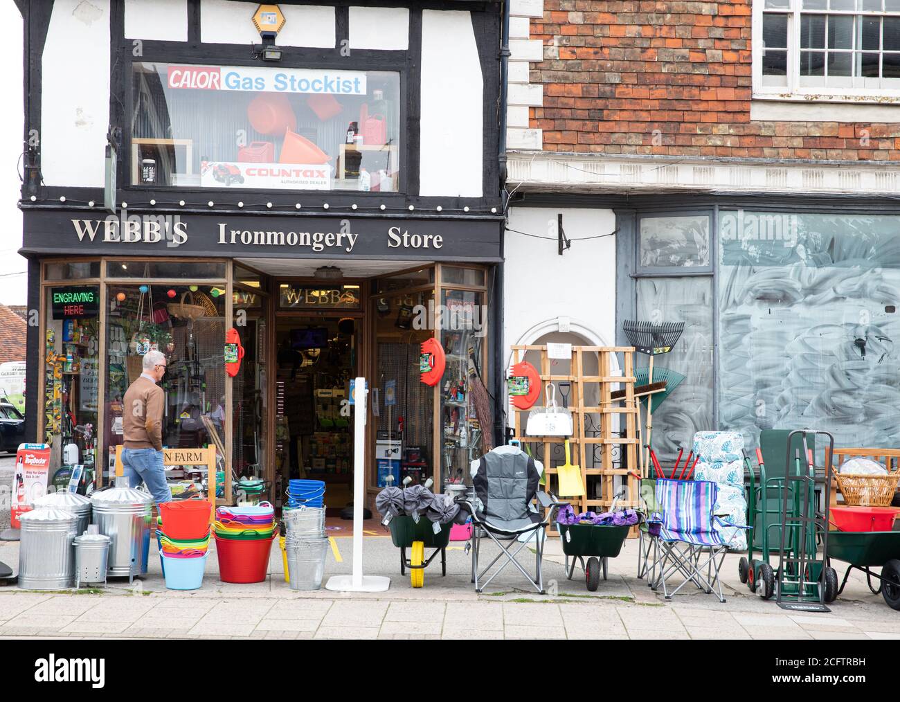 Webb's Ironmongery store in Tenterden, Kent Stock Photo - Alamy