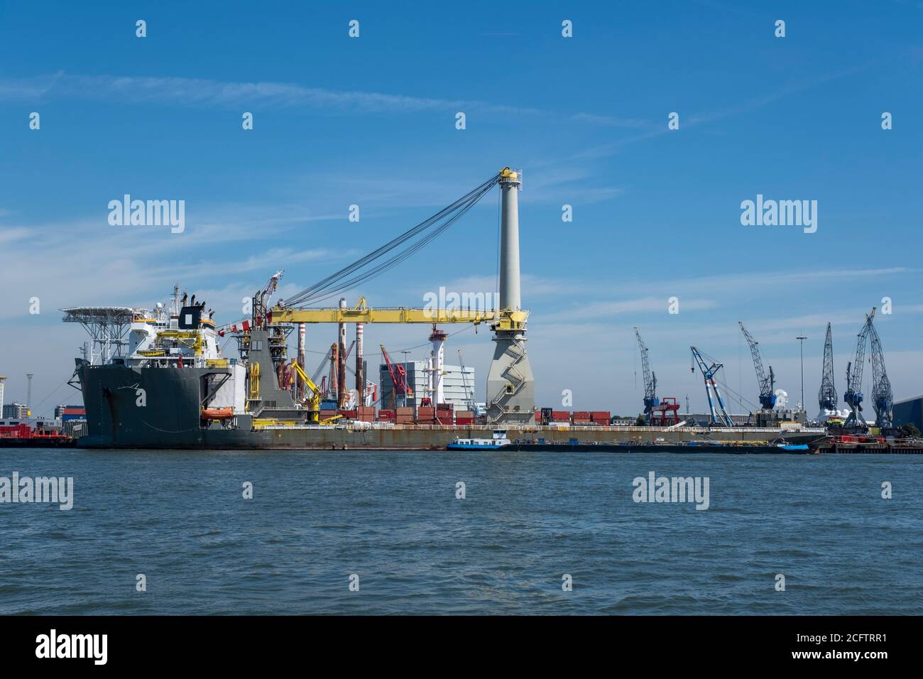 High tech offshore construction vessel Stock Photo - Alamy