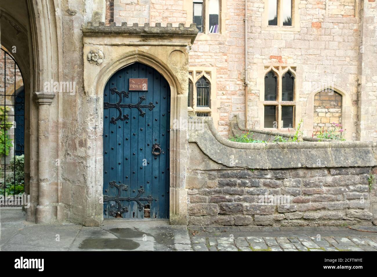 Vicars close old medieval hi-res stock photography and images - Alamy