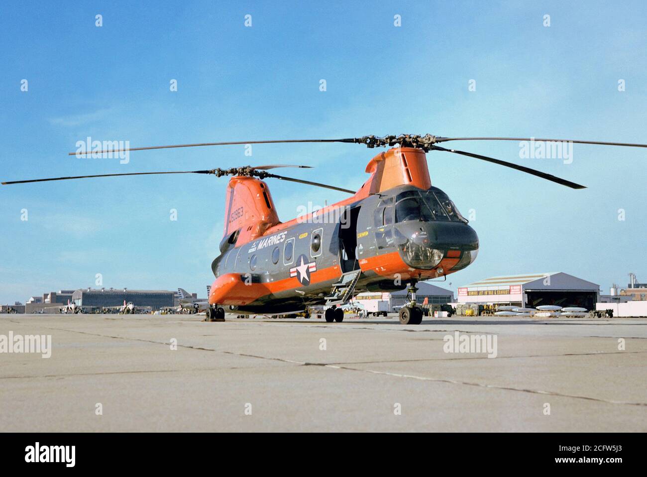1978 - Right front view of a Marine HH-46 Sea Knight helicopter sitting ...