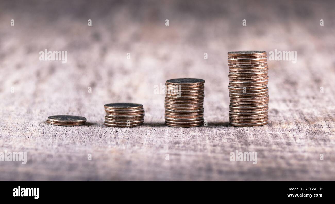 Stack of quarters hi-res stock photography and images - Alamy
