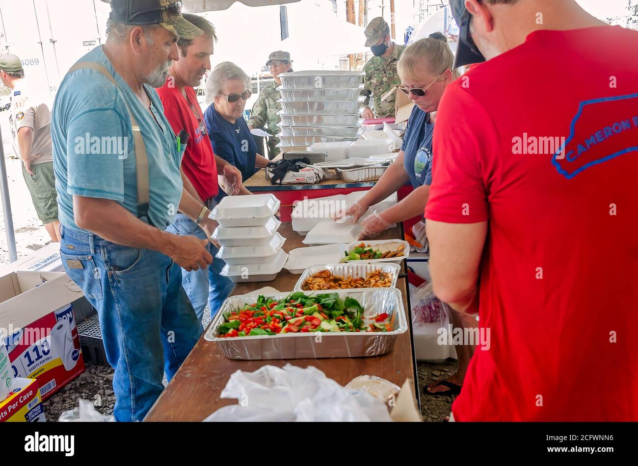 Food distribution hi-res stock photography and images - Alamy