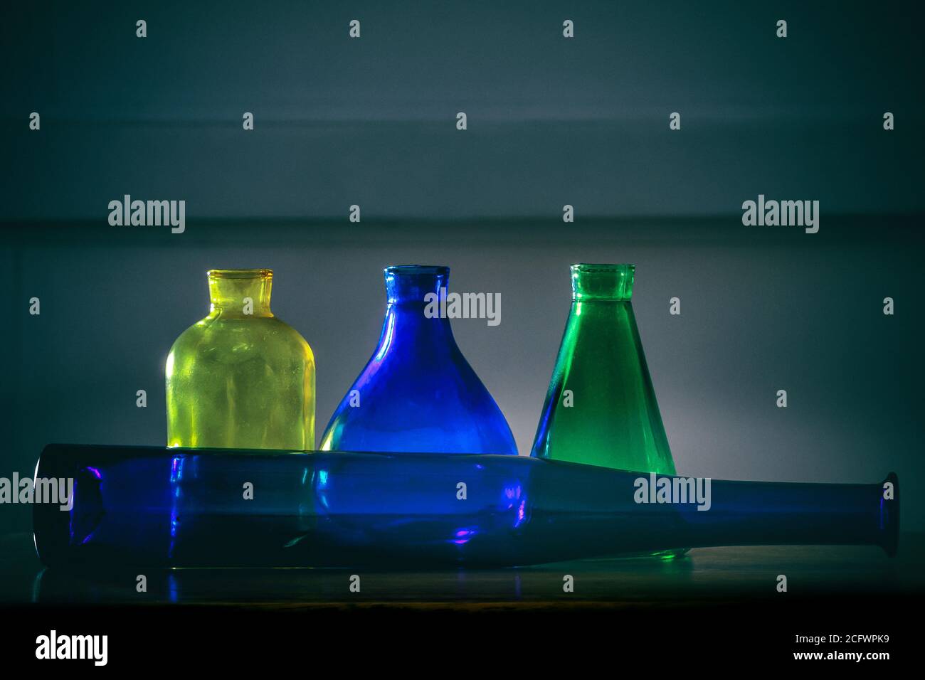 Coloured bottles hi-res stock photography and images - Alamy