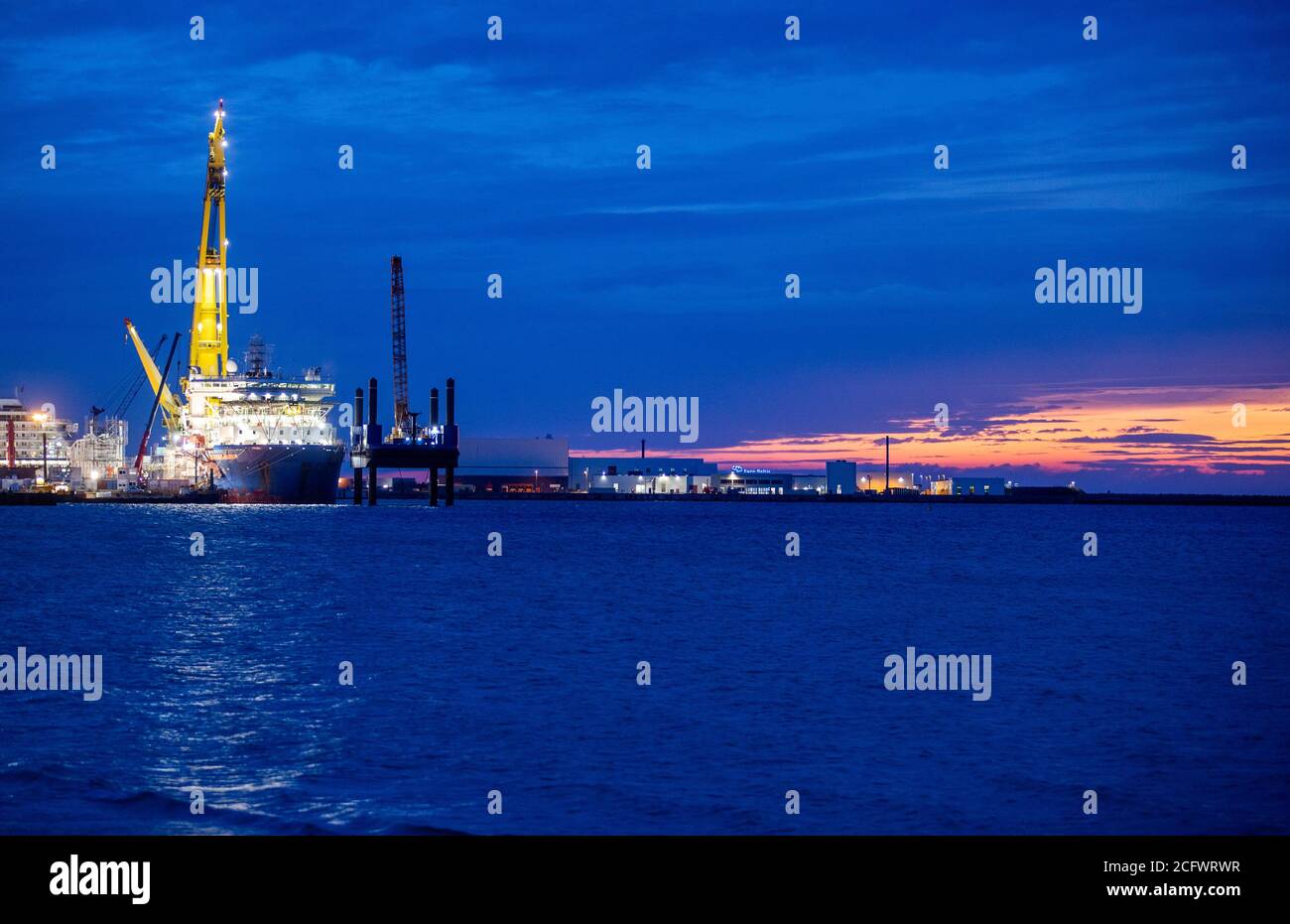 Mukran, Germany. 08th Sep, 2020. The Russian pipe-laying ship "Akademik ...