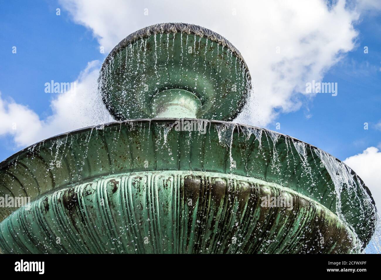 Fountain at the Ludwig Maximilian University of Munich, Bavaria ...