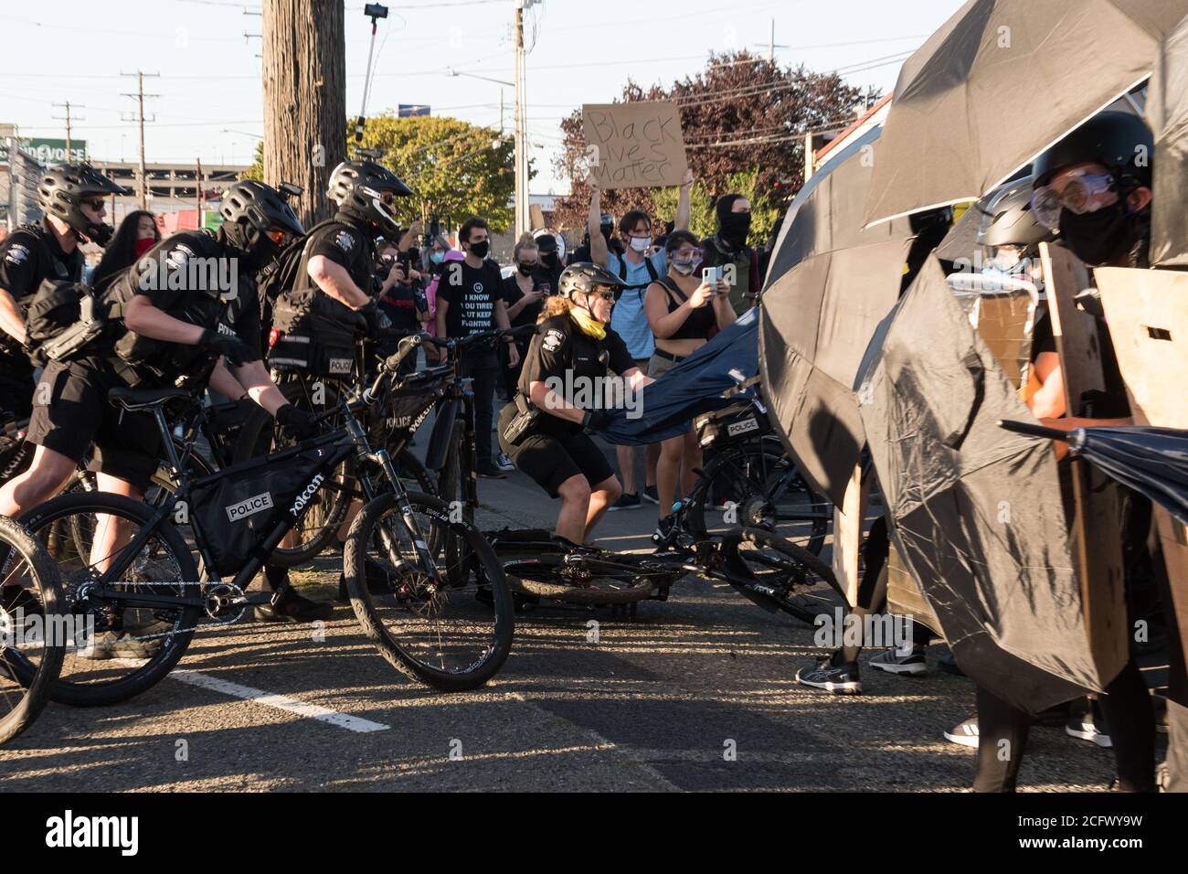 Female blm protestor hi-res stock photography and images - Alamy