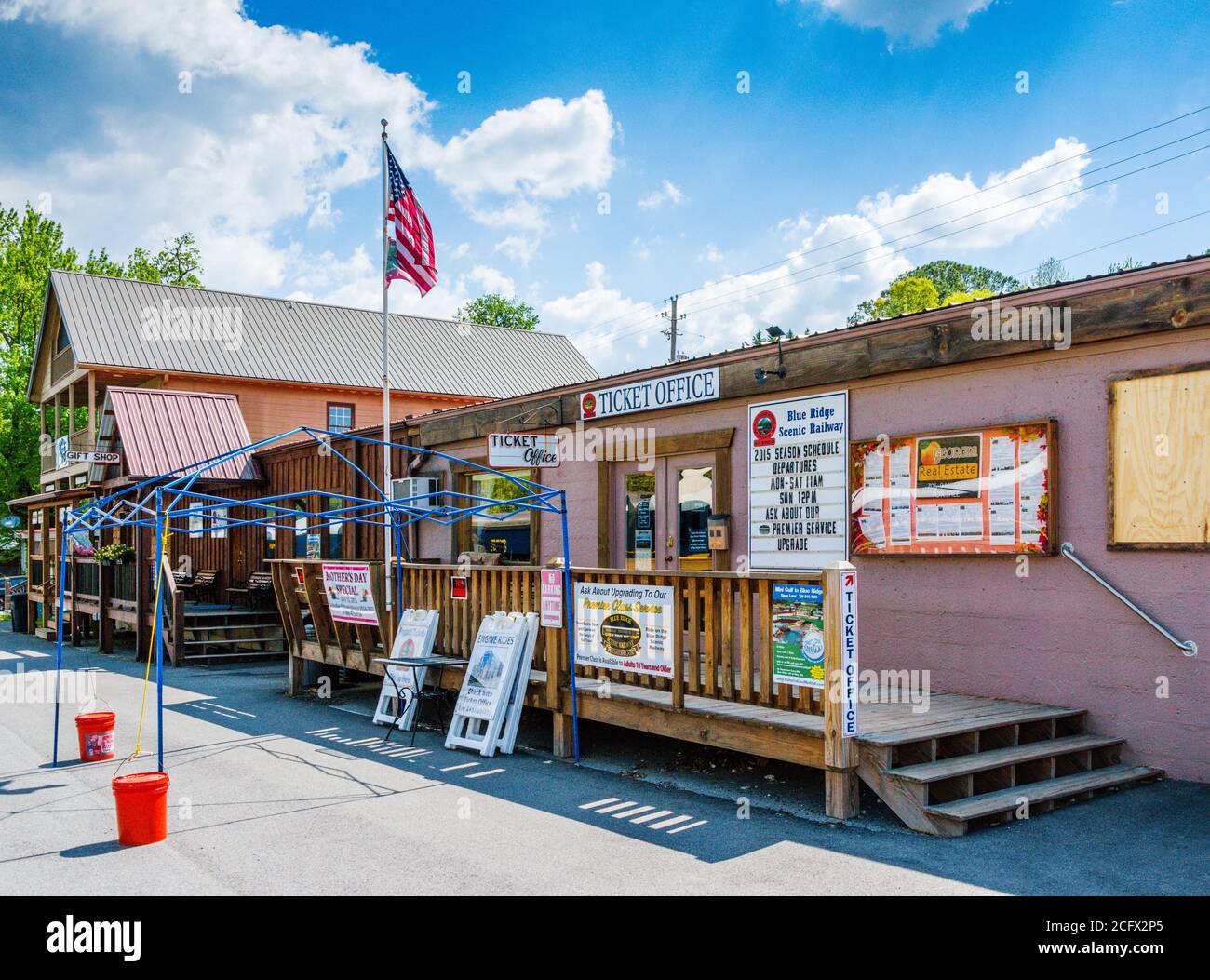 Blue ridge scenic railway georgia hi-res stock photography and images ...