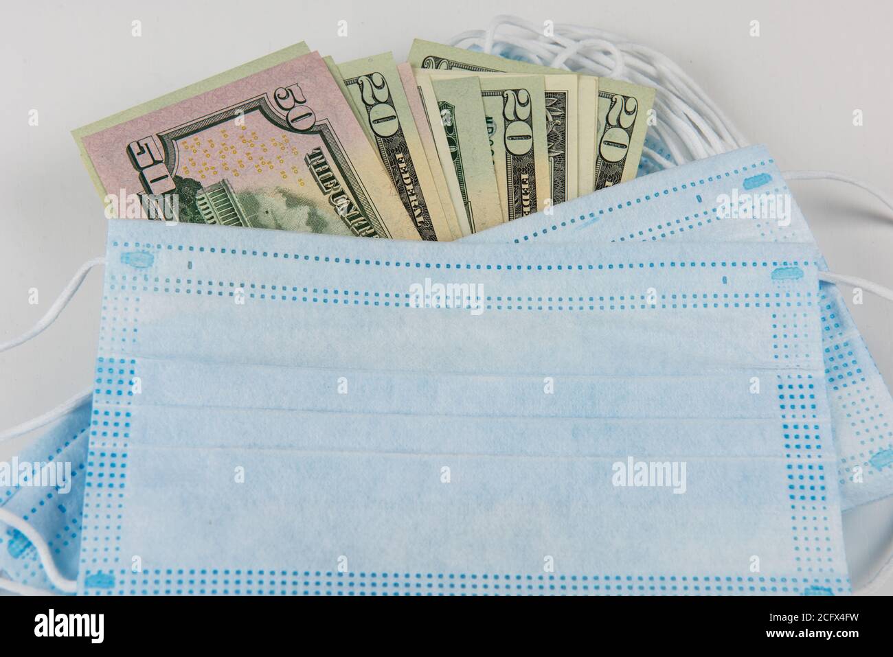 Sell - buy medical face mask concept Stock Photo - Alamy