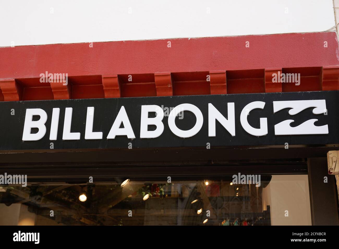Billabong Logo High Resolution Stock Photography and Images - Alamy