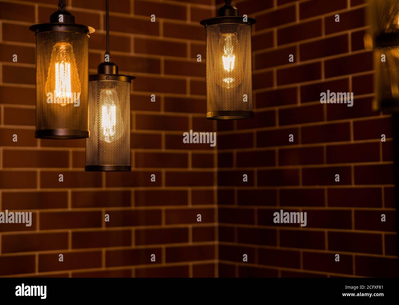 Old light bulb cafe hi-res stock photography and images - Alamy