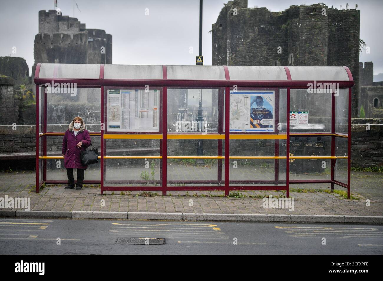 Bus beside caerphilly castle hi-res stock photography and images - Alamy