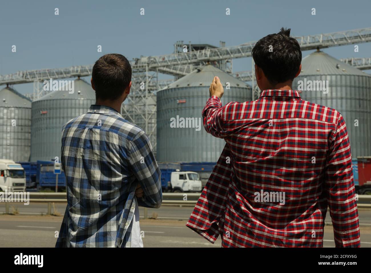 Silo silos man people farmer hi-res stock photography and images - Alamy