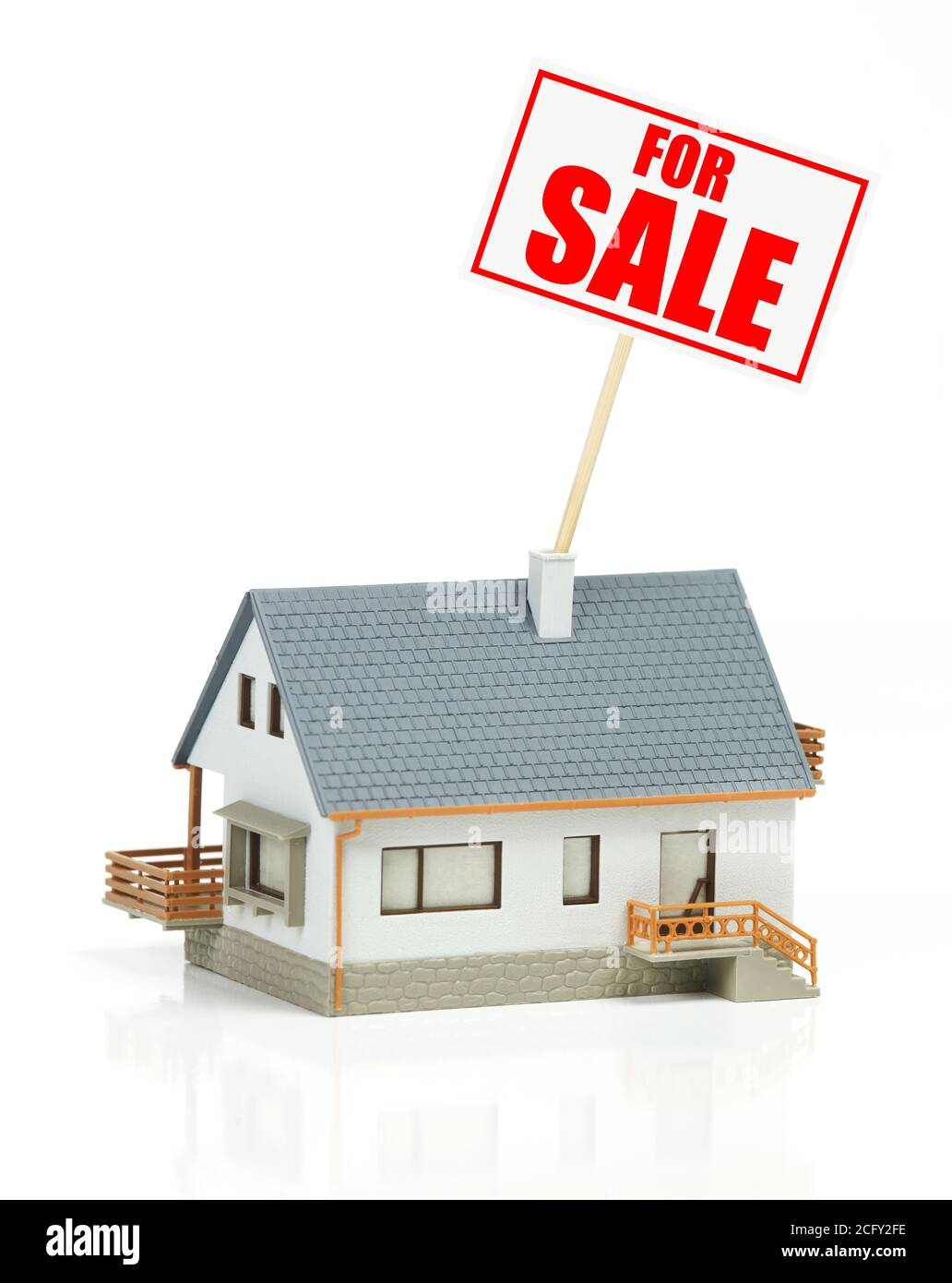 Model house and for sale sign Stock Photo - Alamy