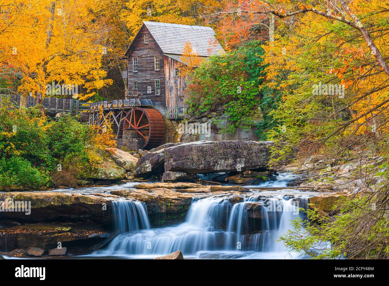 Fall creek state park hi-res stock photography and images - Alamy