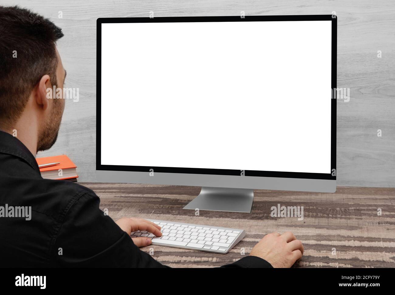 People watching computer screen hi-res stock photography and images - Alamy