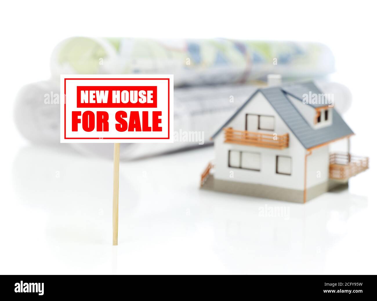 Model house and for sale sign Stock Photo - Alamy