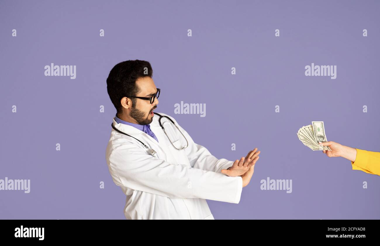 Indian nurse hospital patient treatment hi-res stock photography and ...