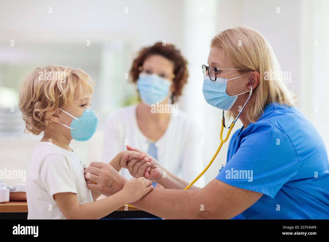 Patient Cough Doctor High Resolution Stock Photography and Images - Alamy