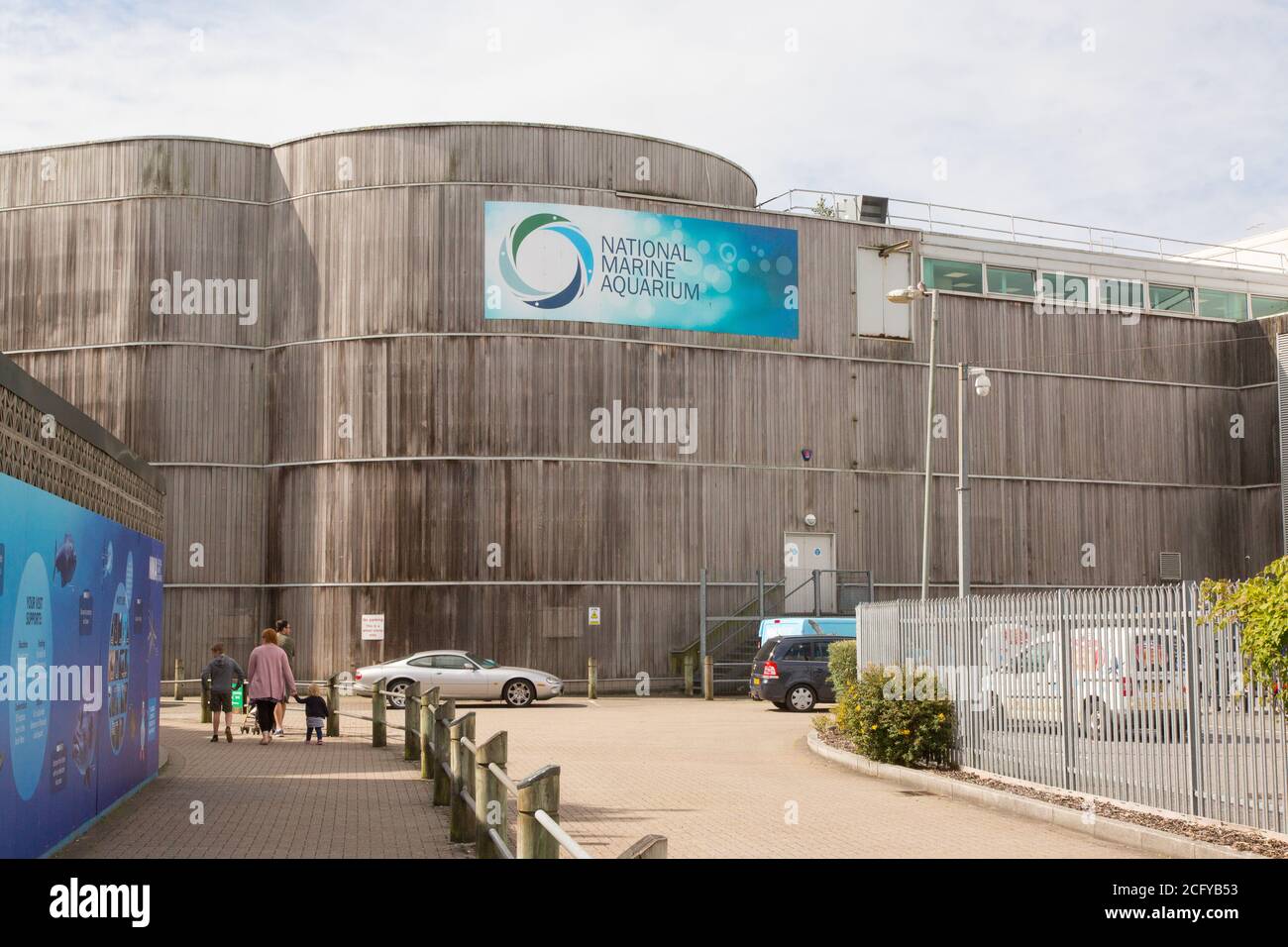 Plymouth aquarium exterior hi-res stock photography and images - Alamy