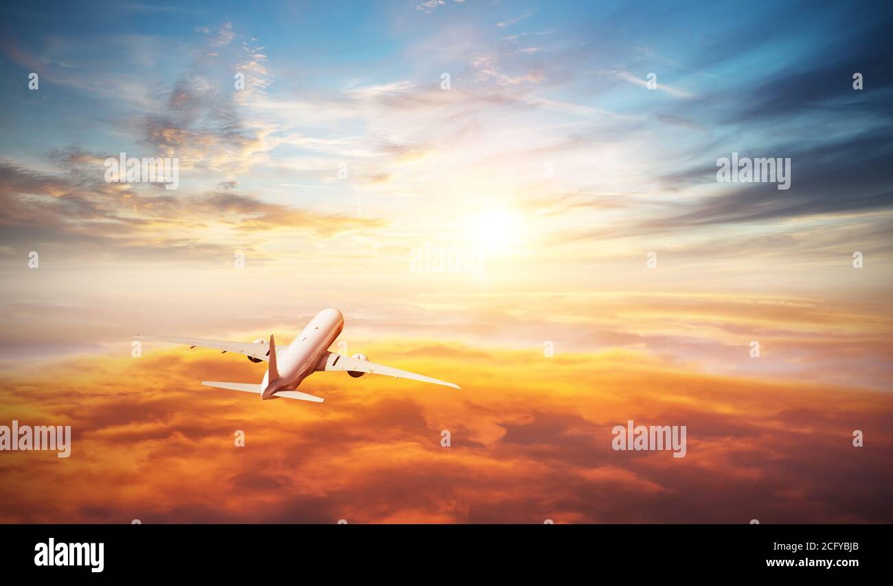 Back view airplane cockpit hi-res stock photography and images - Alamy