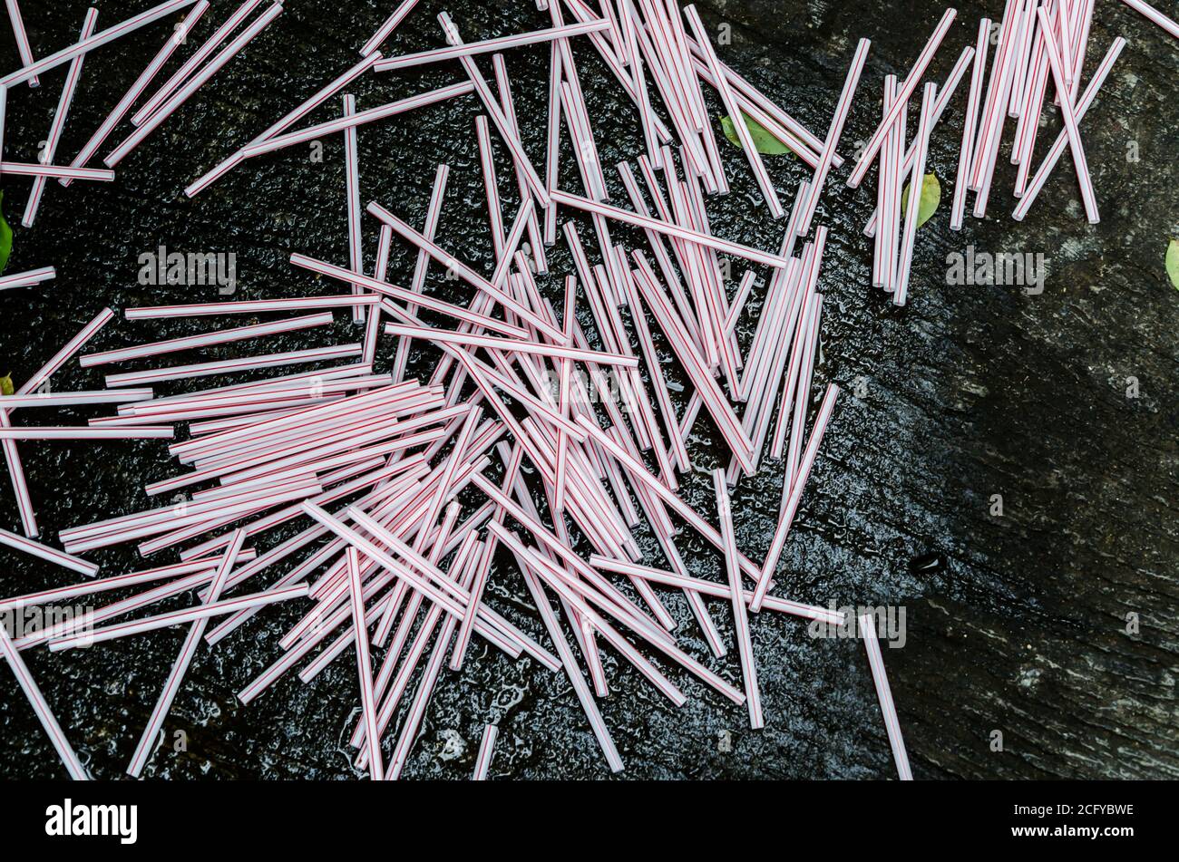 Straw on the floor hi-res stock photography and images - Alamy