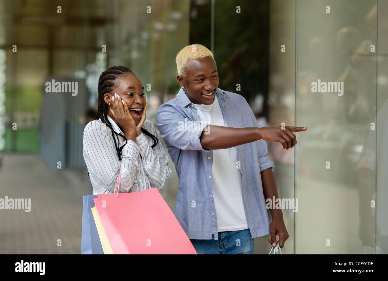 Showcase mall hi-res stock photography and images - Alamy