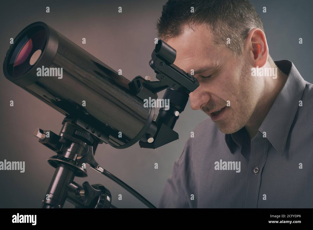 Astronomical telescope hi-res stock photography and images - Alamy