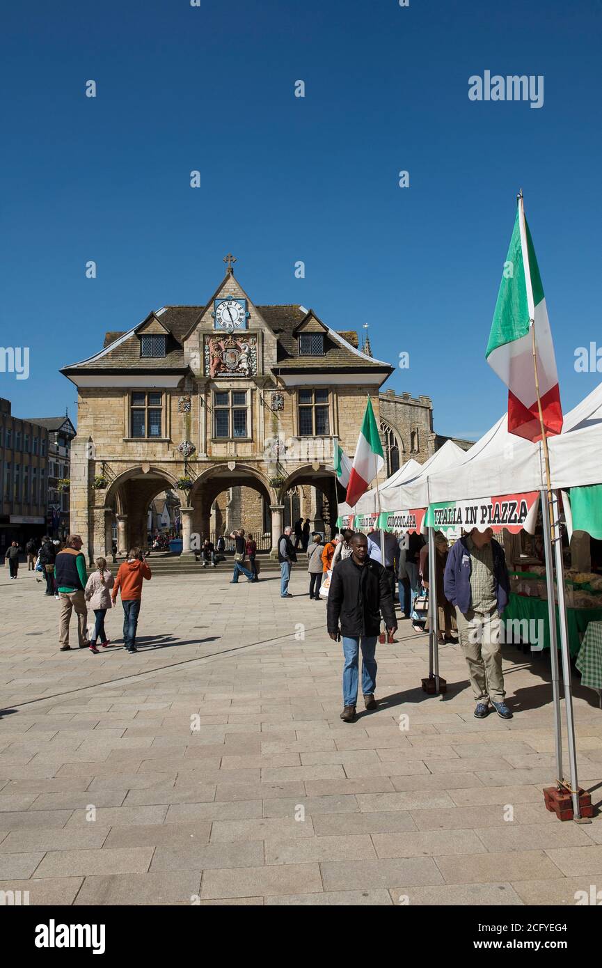 Peterborough cathedral square hi-res stock photography and images - Alamy