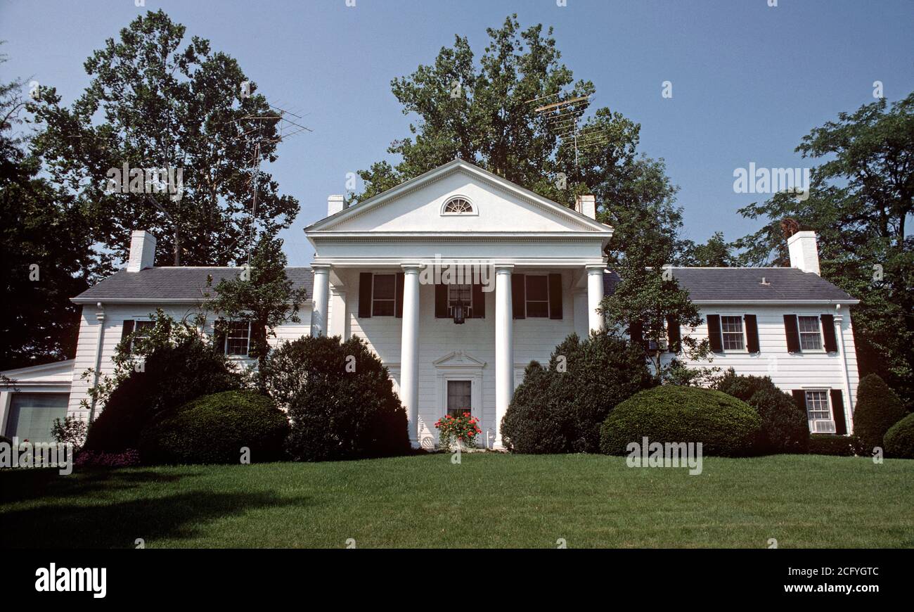 Spendthrift horse farm hi-res stock photography and images - Alamy