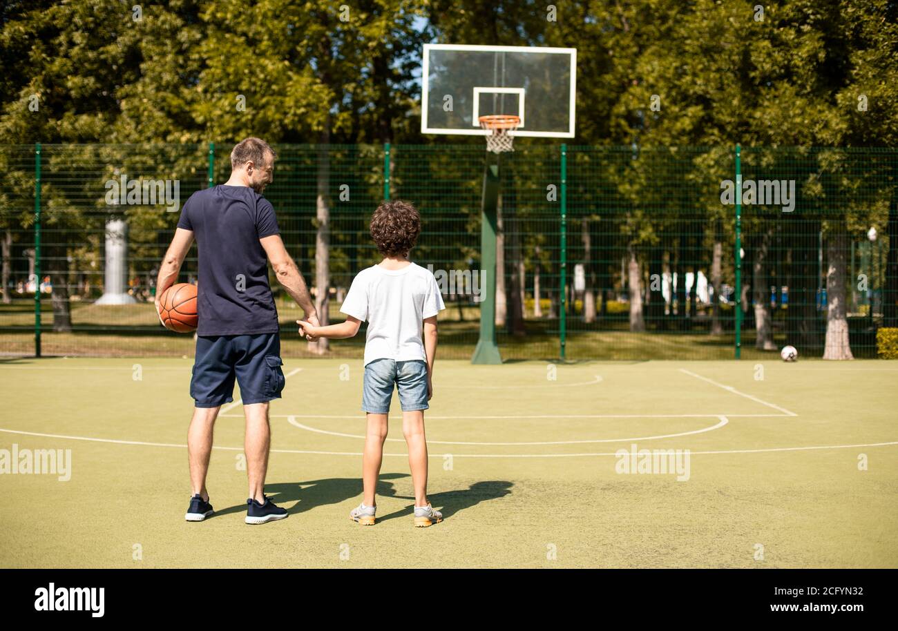 Full view basketball court hi-res stock photography and images - Alamy