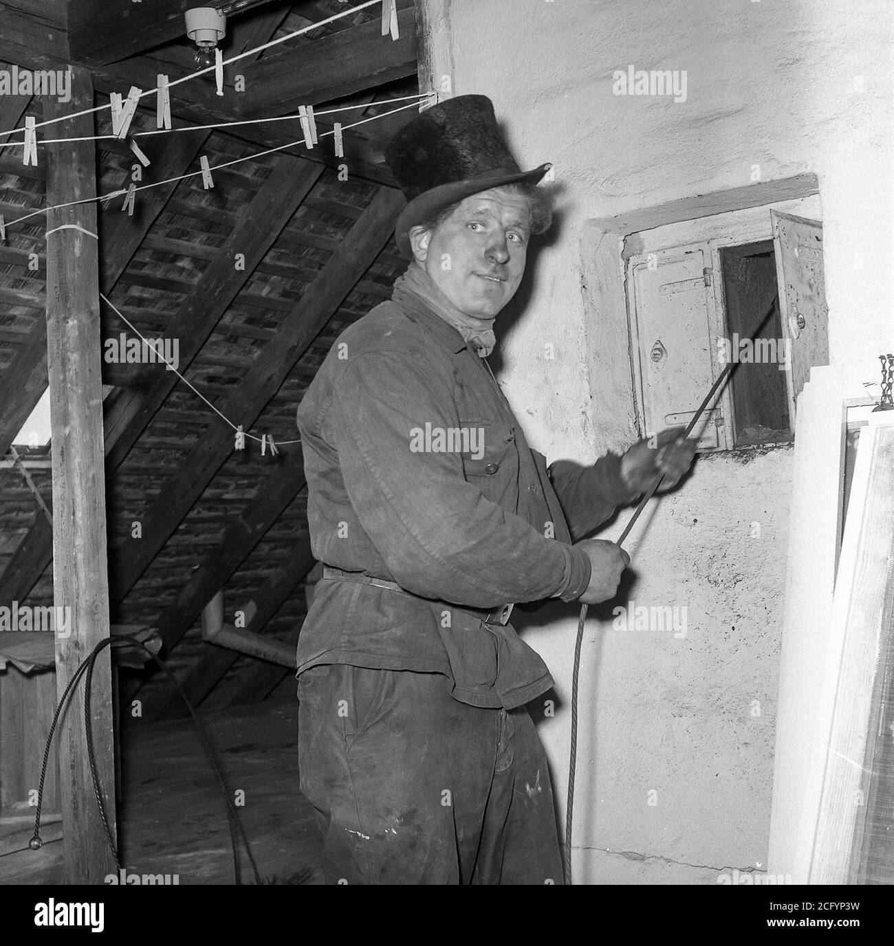 Chimney sweep 1950s hi-res stock photography and images - Alamy