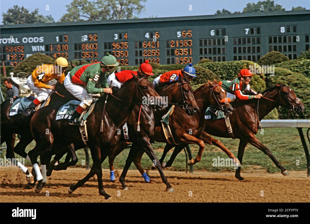 Horse racing 80s hi-res stock photography and images - Alamy