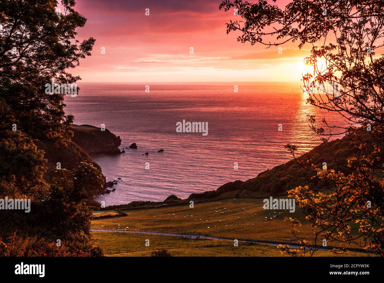 Pastoral setting hi-res stock photography and images - Alamy