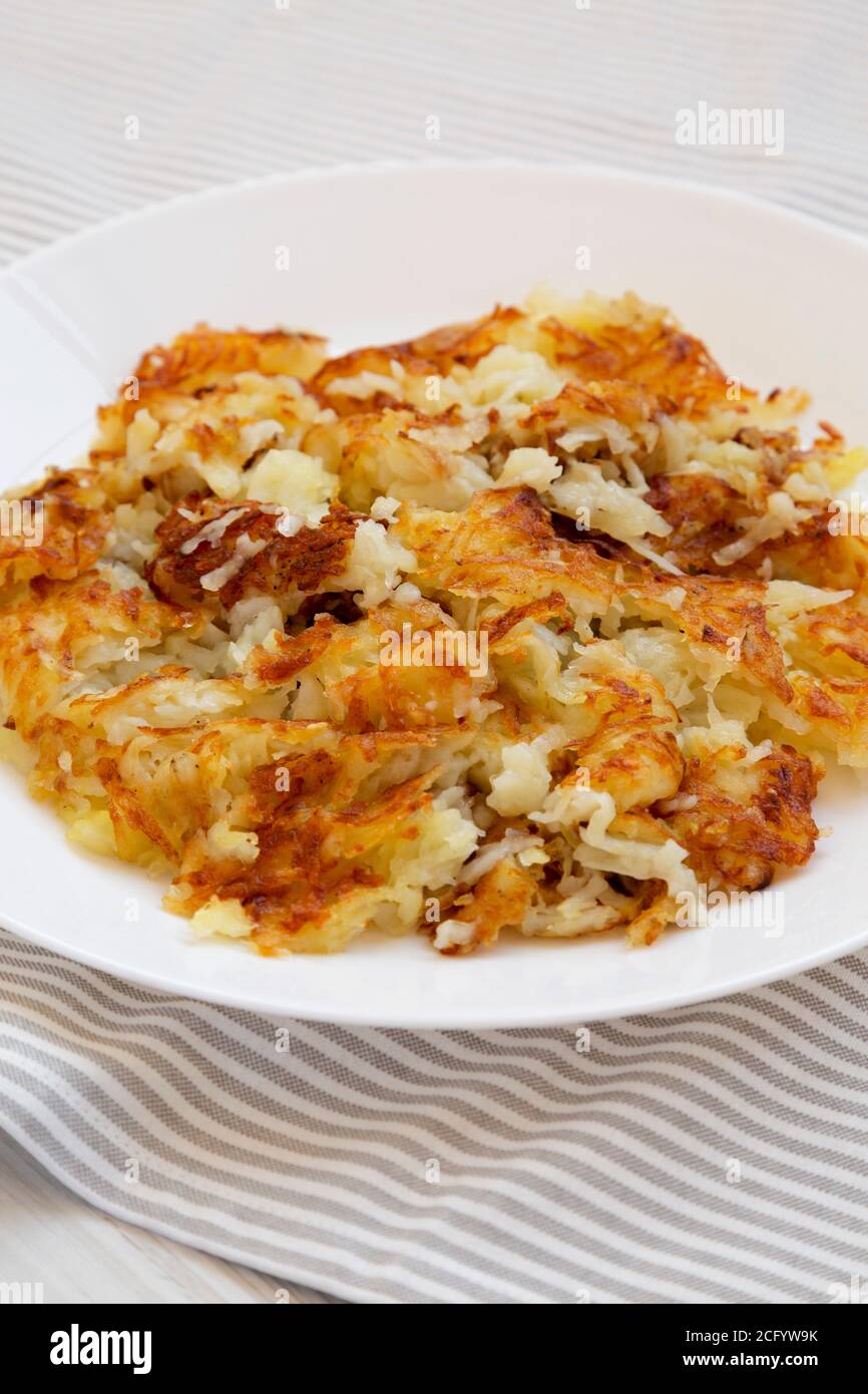 Crispy hashbrowns hi-res stock photography and images - Alamy